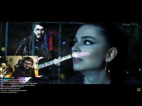 Kendine Müzisyen   YENGEN Ft  Ali Biçim & Mesut Can Tomay  Müziği dinliyor