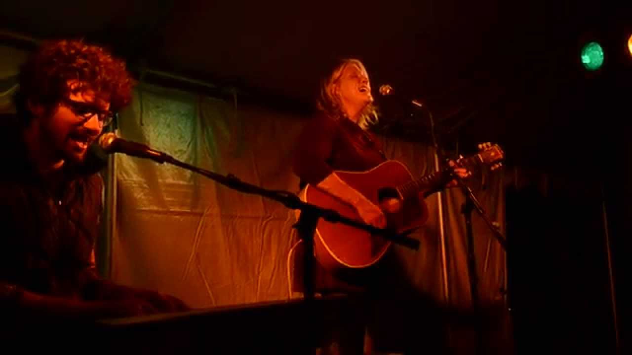 Kim Richey "Every River" at North Shore Point House Concerts 2014 - YouTube