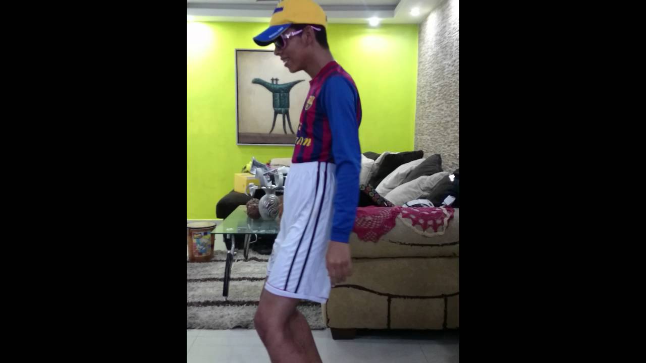 El Pelón Loco Bailando - YouTube