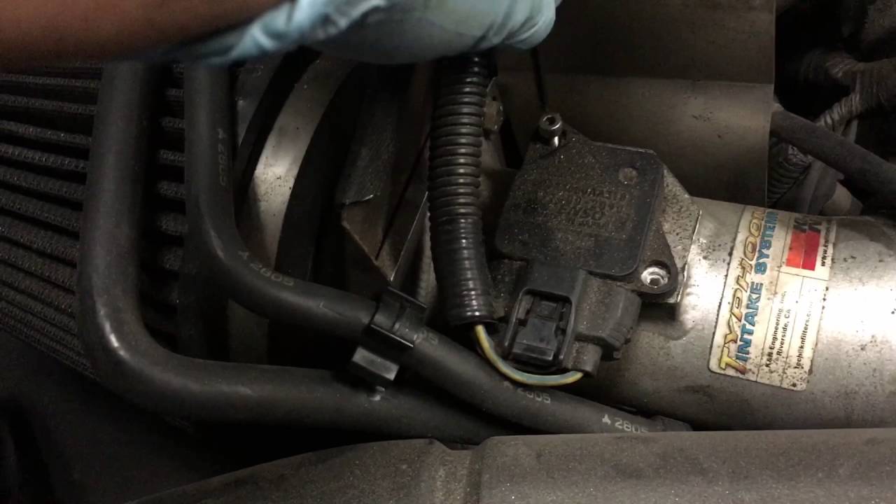 P0100 location"2003 subaru impreza wrx" - YouTube