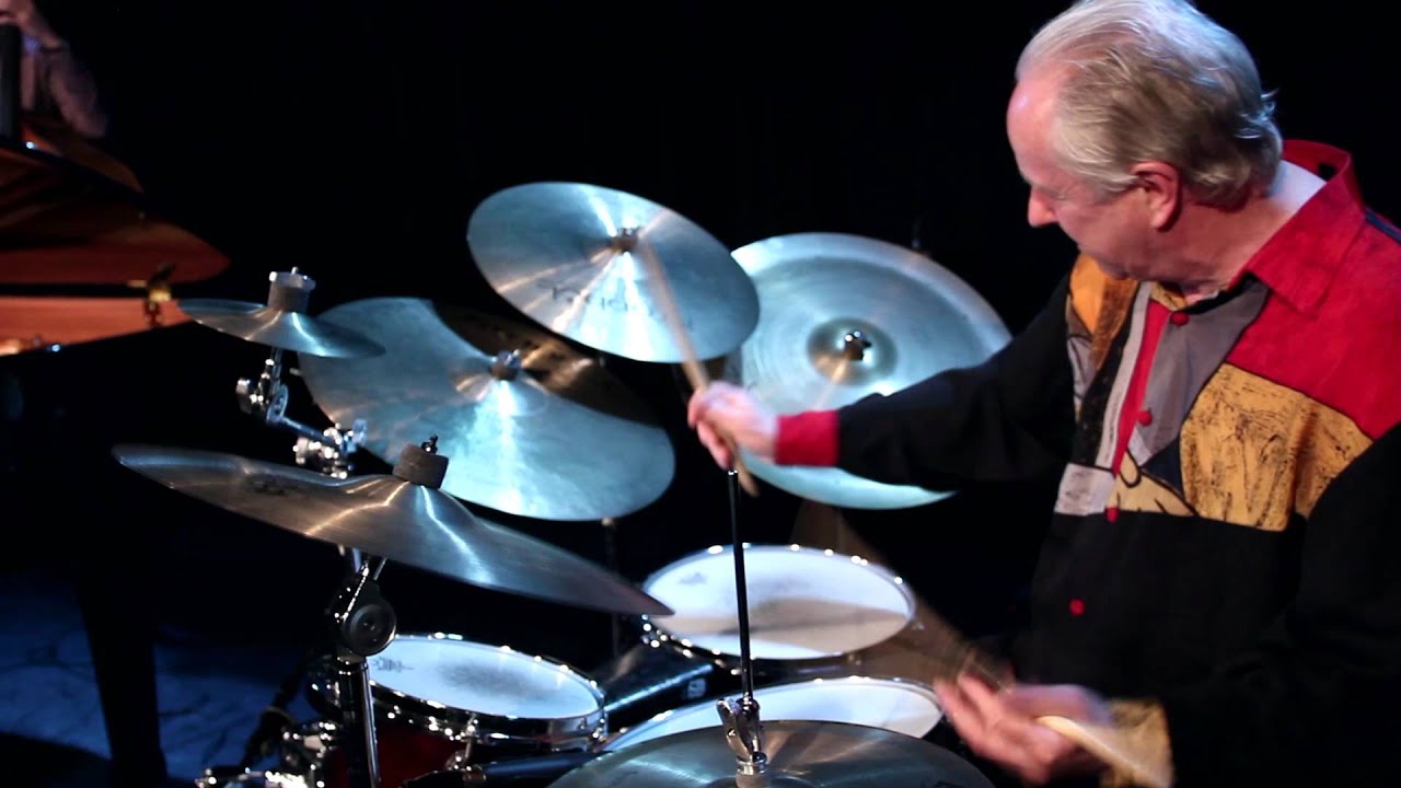 Douglas Pashley Trio "Dirty Money" - YouTube