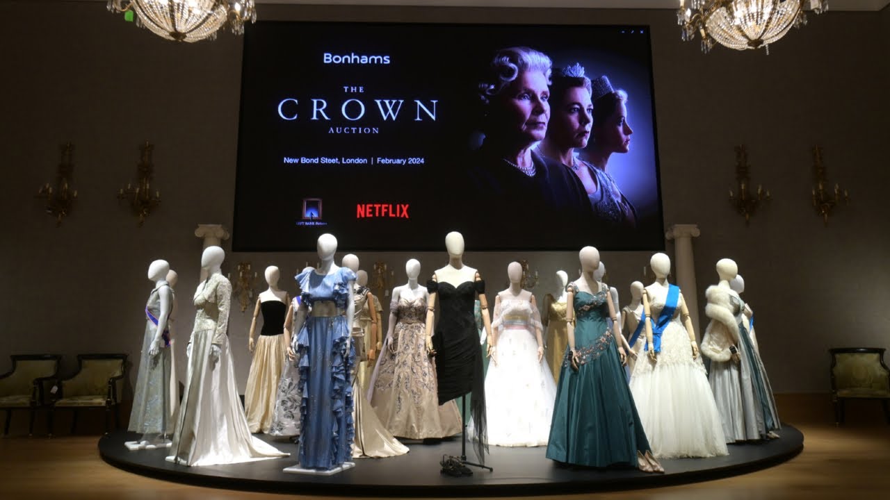 London to auction iconic set pieces and wardrobe from 'The Crown' - YouTube
