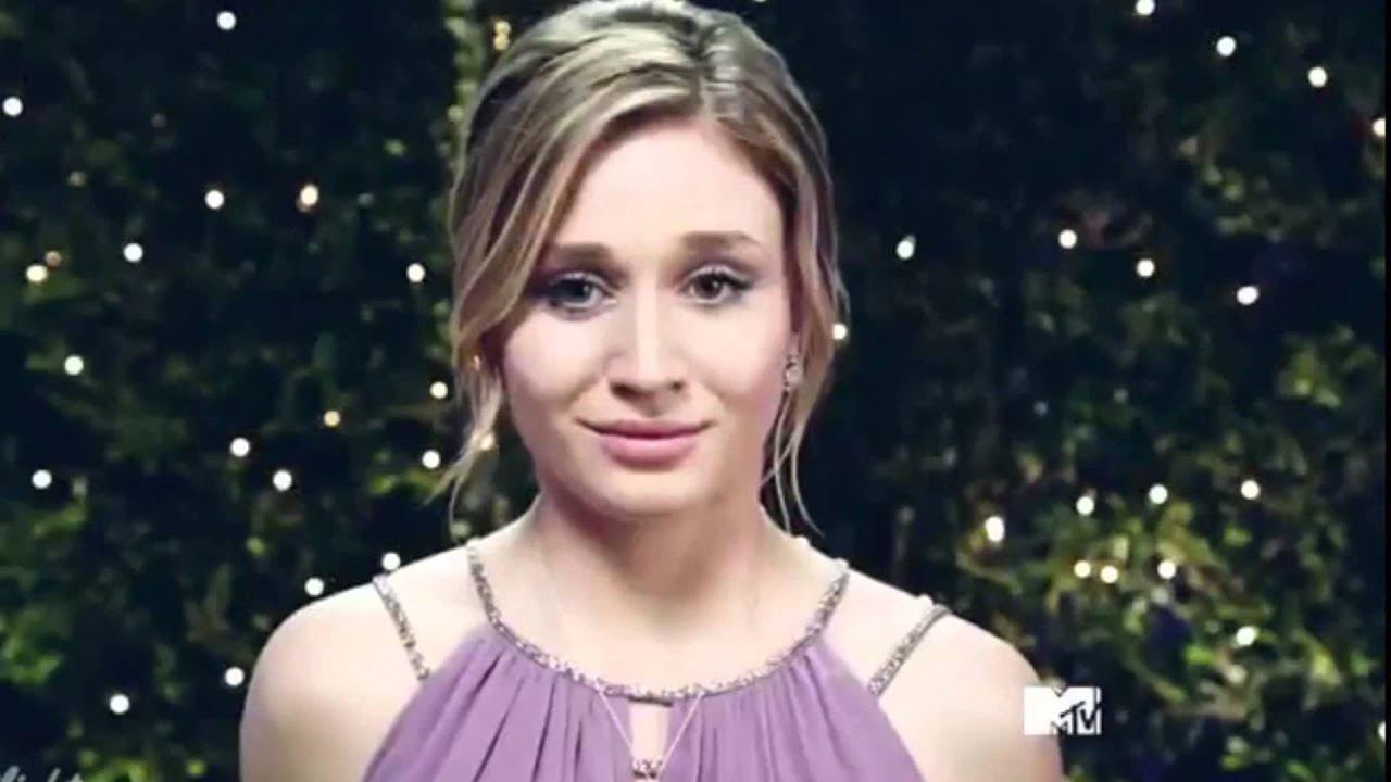 reagan & amy | swimming pools feat. karmy - YouTube