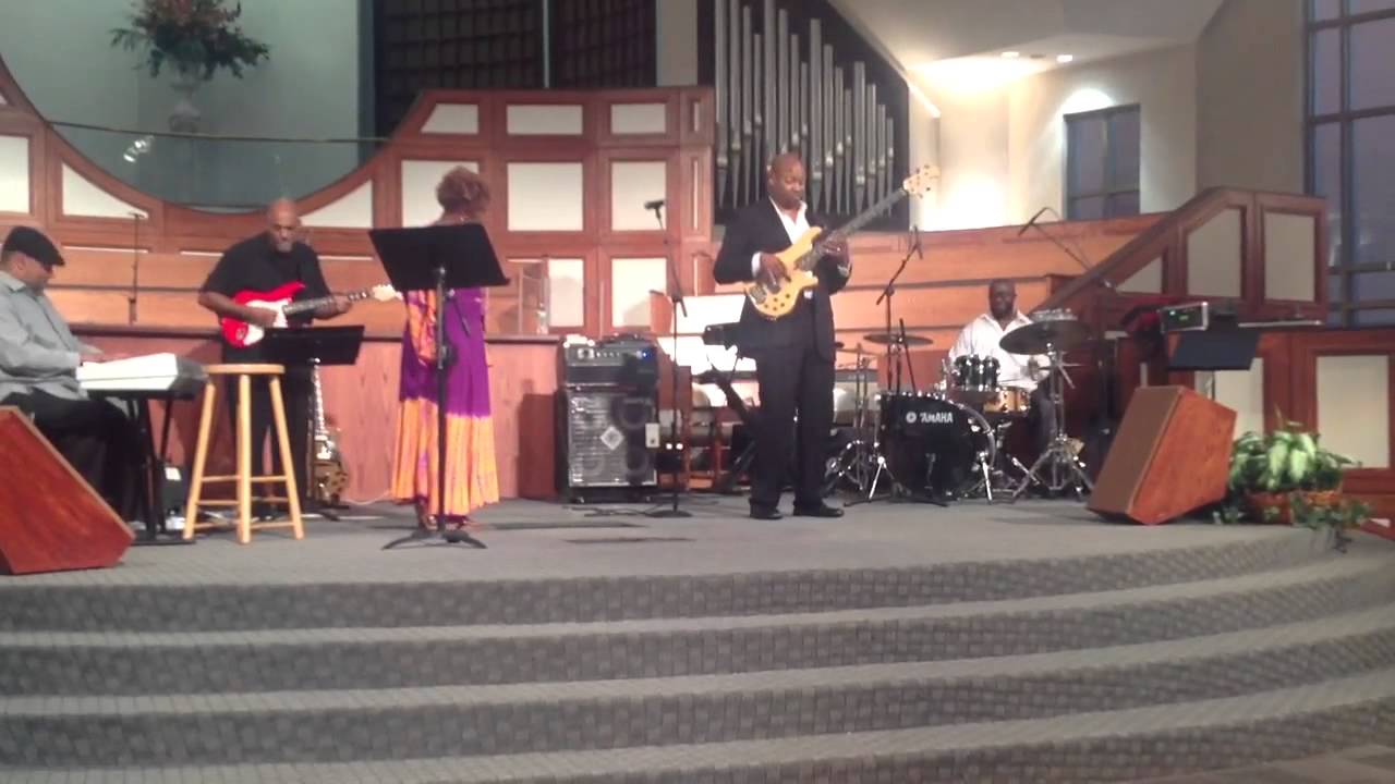 Rhonda Thomas LIVE/Jazz @ Ebenezer - "Grandma's Hands" - YouTube