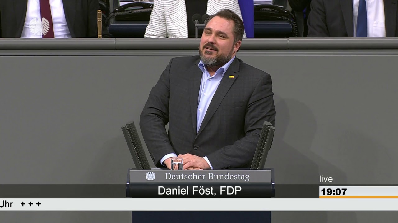 Daniel Föst, MdB (FDP) Wohnungsmangel bekämpfen – Dachgeschosse nutzen ...