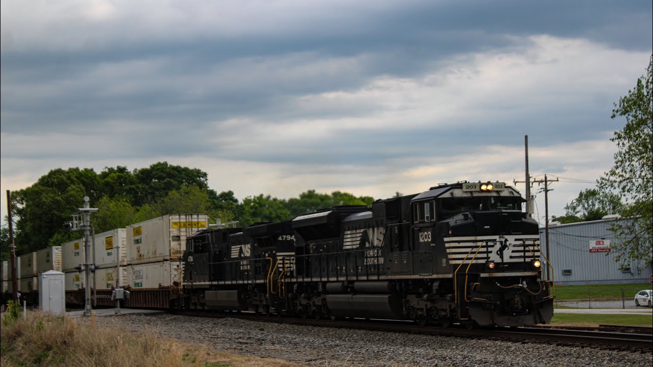 NS 283 & NS 28R at Cowpens 4/15/25 - YouTube
