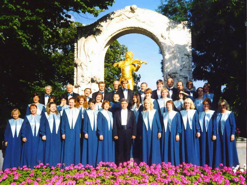 Gaudeamus Igitur - YouTube