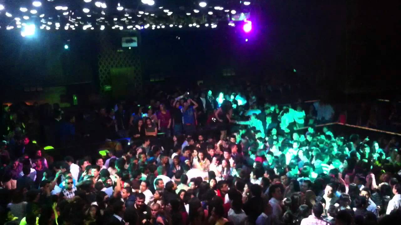 RAGGA ANTARA 5 DIC 11 DJ GARETH LJ ÑAKA DJ LUIS CABINA RAGGA - YouTube