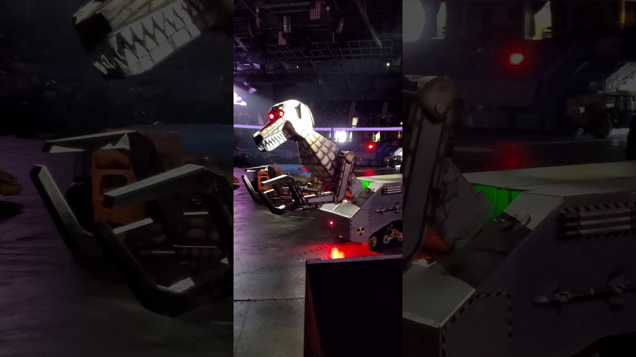 Megasaurus 2020 monster trucks live - YouTube