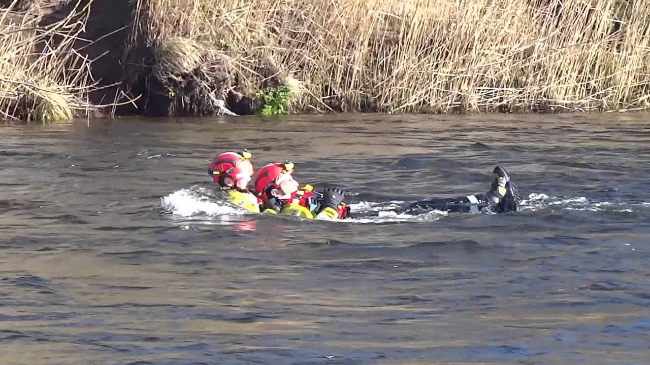 Scottish Fire Service River Rescue Training River Tay Scotland - YouTube