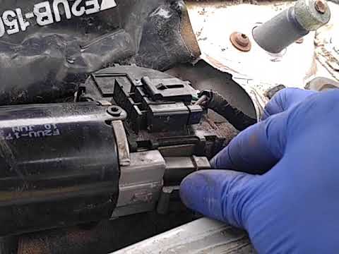 FORD E250 1994 WIPER LINKAGE PIVOT CLIP INSTALLATION - YouTube