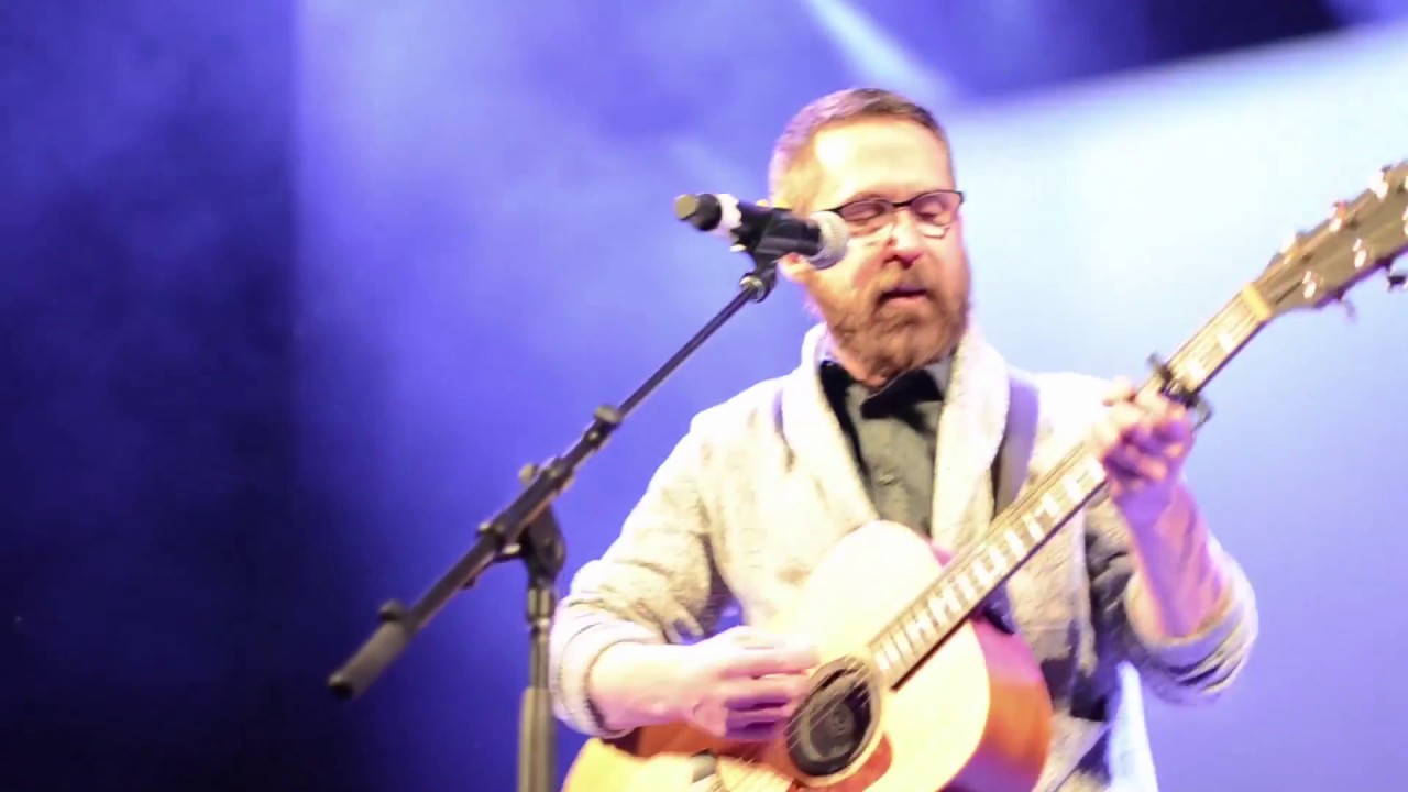 Brian Larney - I Hate Being in Love (Live at the Wall Street Theater ...