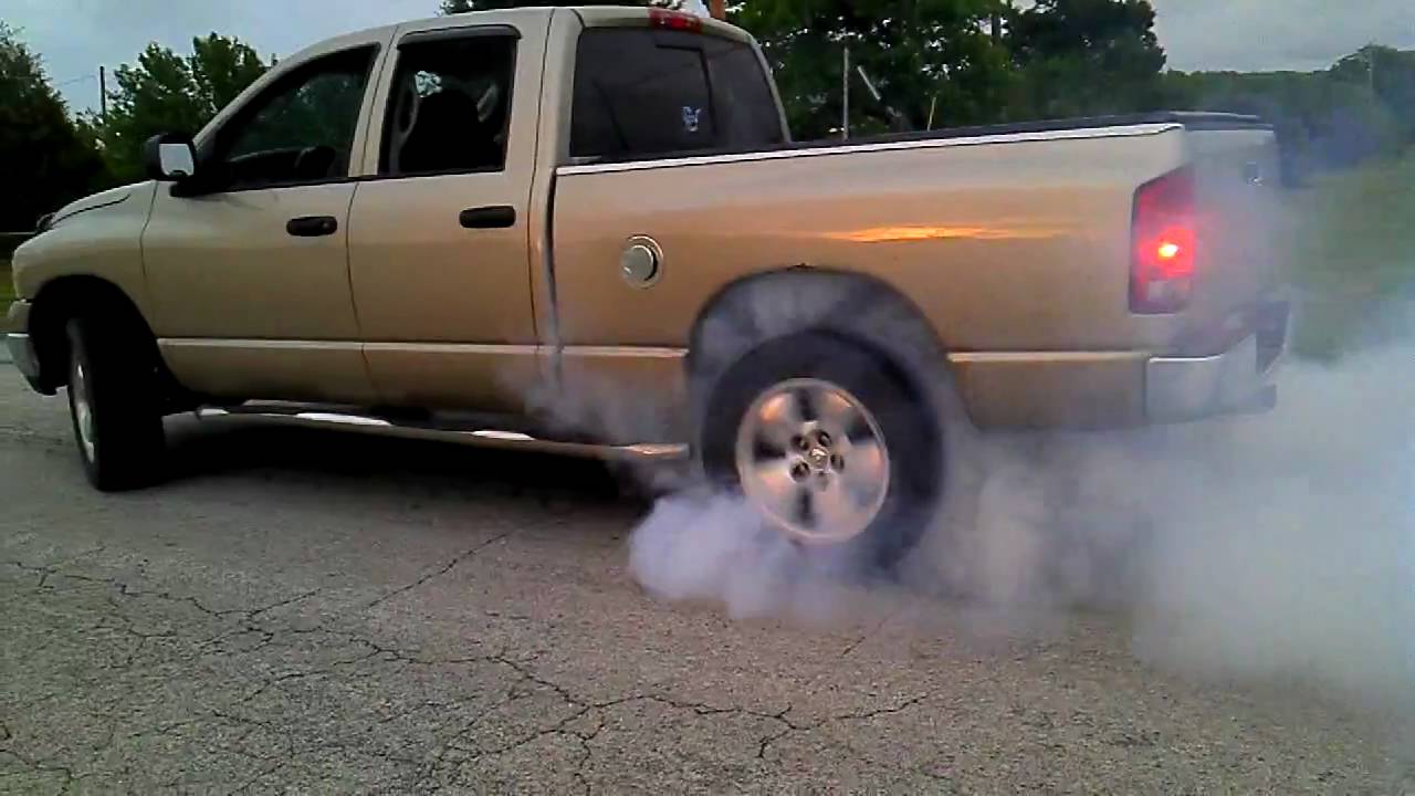 Dodge ram burnout - YouTube