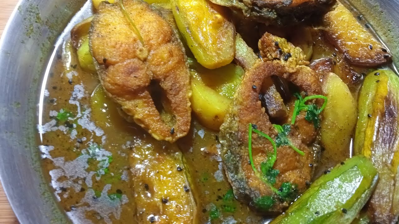 aloo parwal fish ki sabji - YouTube