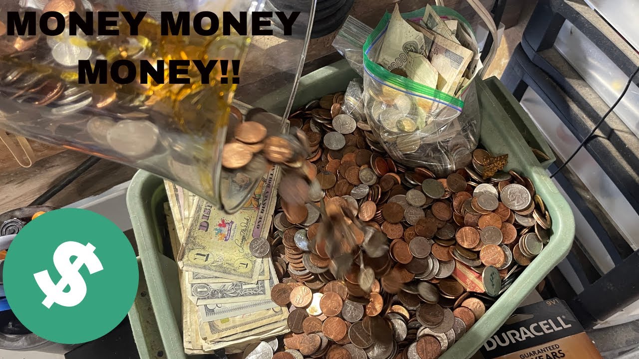 I LOVE FINDING MONEY IN ABANDONED STORAGE UNITS! - YouTube