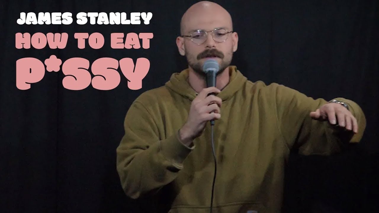 Comedian Teaches Crowd Cunnilingus - YouTube