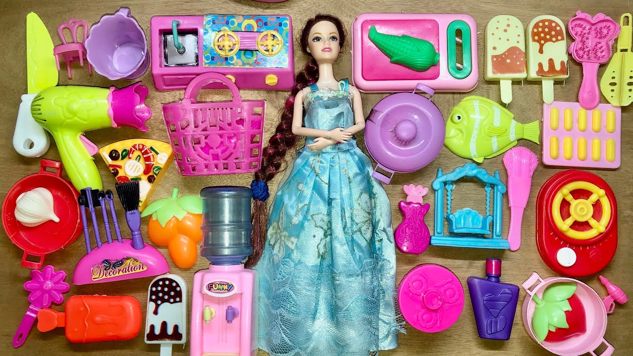 Beautiful barbie doll and makeup toy || Barbie doll changing dress ...