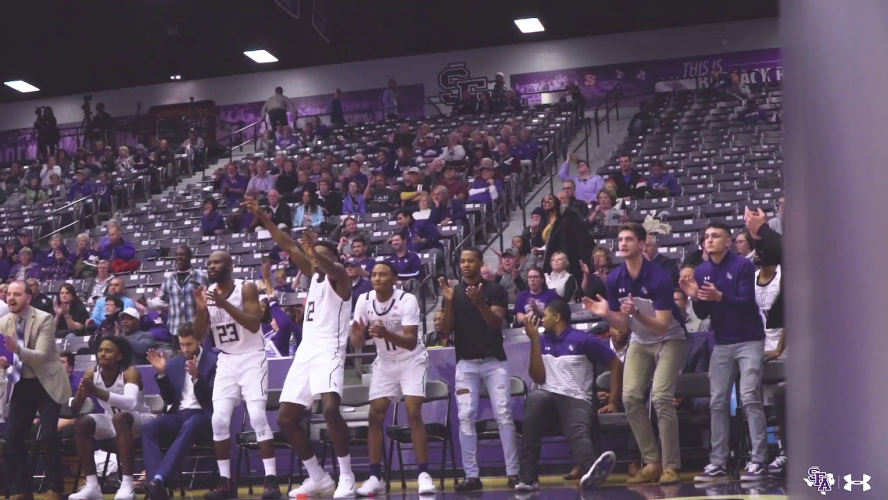 Love it when the bench gets hyped! - YouTube