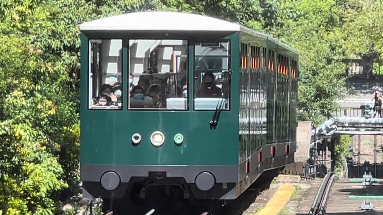 [6th Generation Peak Tram First-ever Ride] Peak Tram 6th Generation ...