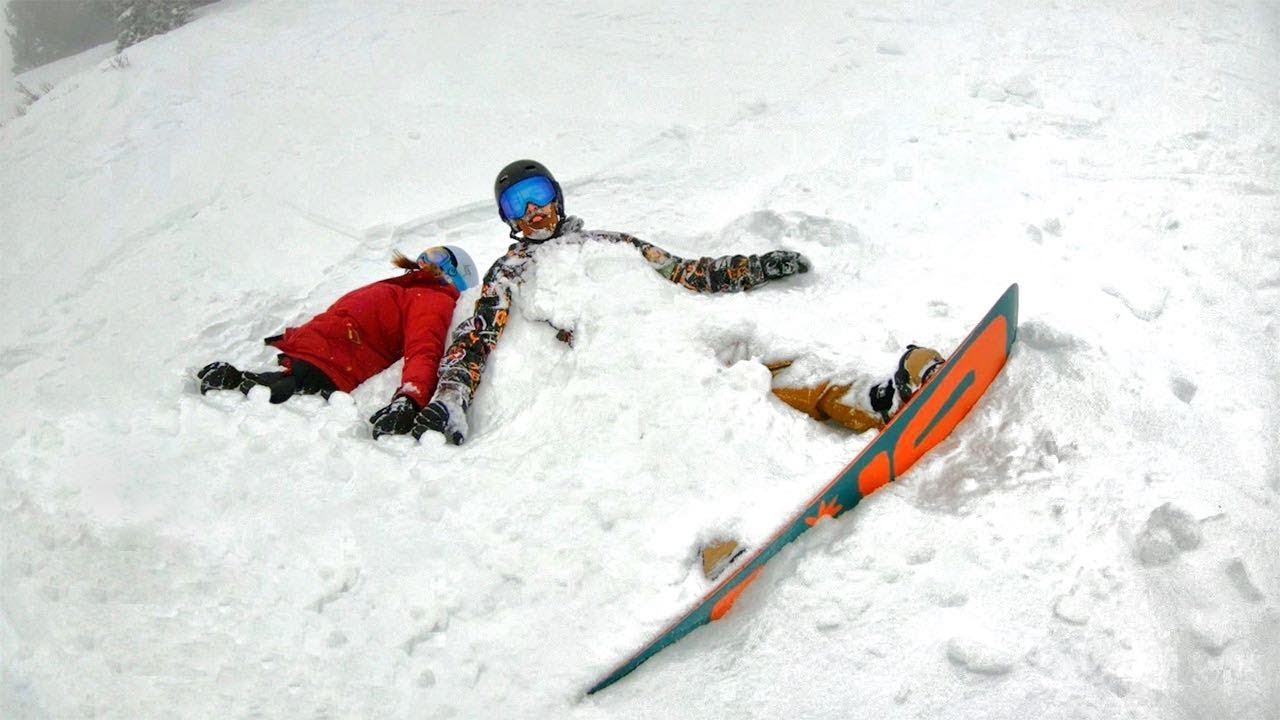 TRAPPED IN DEEP SNOW!! Jenny’s first time snowboarding since baby Niko ...