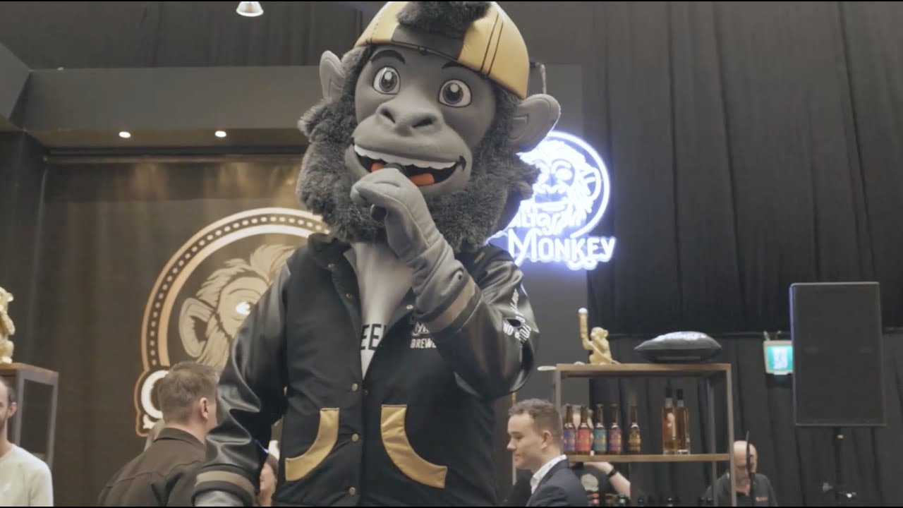Guilty Monkey - The Singing Mascotte - Horecava 2023 - YouTube