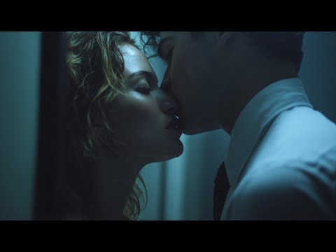 A Wave of Pleasure (Una Ondata di Piacere) | Classic Italian Drama HD