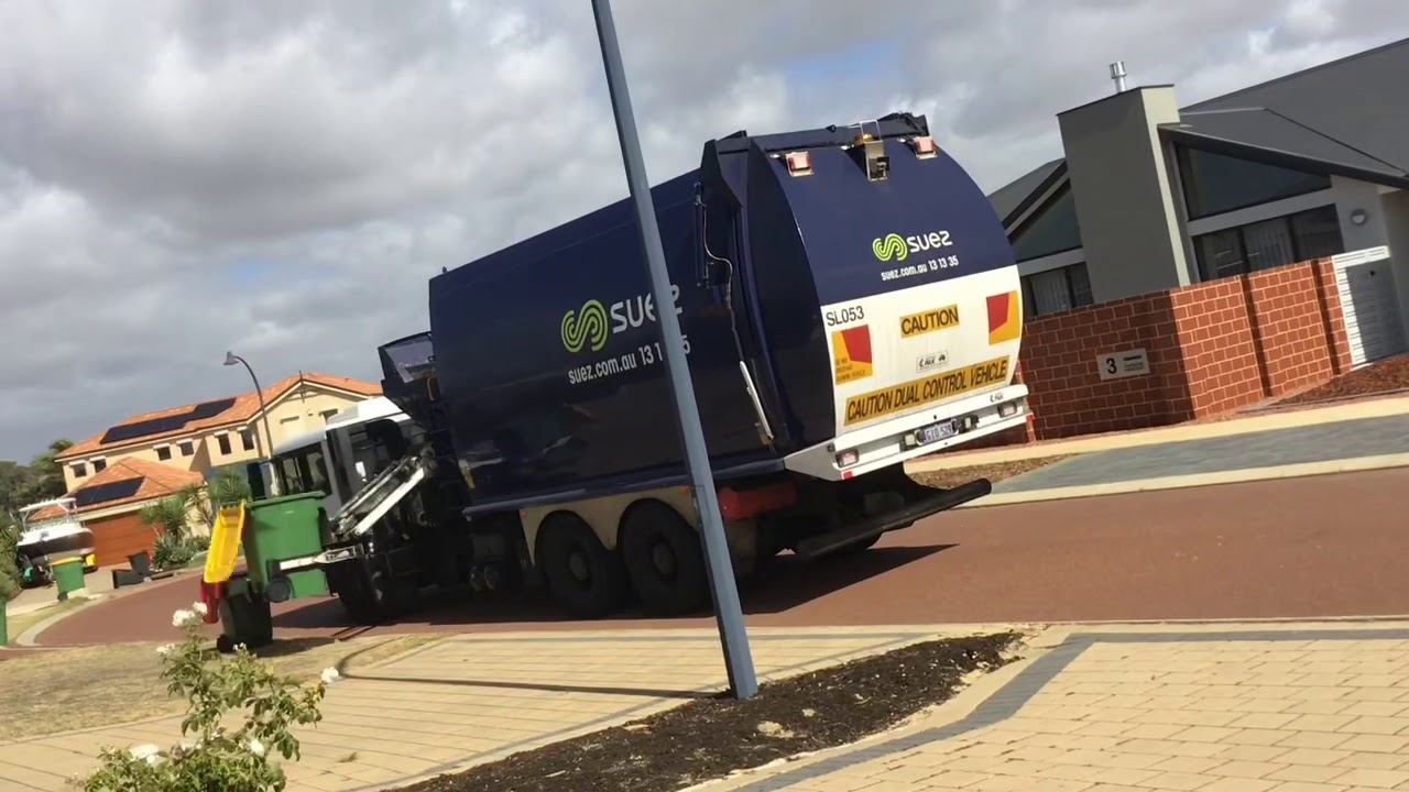 Rockingham-recycling SL053 - YouTube