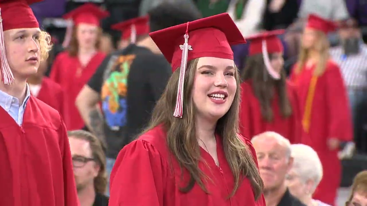 2022 Mankato West Graduation - YouTube