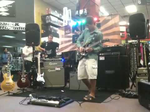King of the blues winner Derek Soutar - YouTube