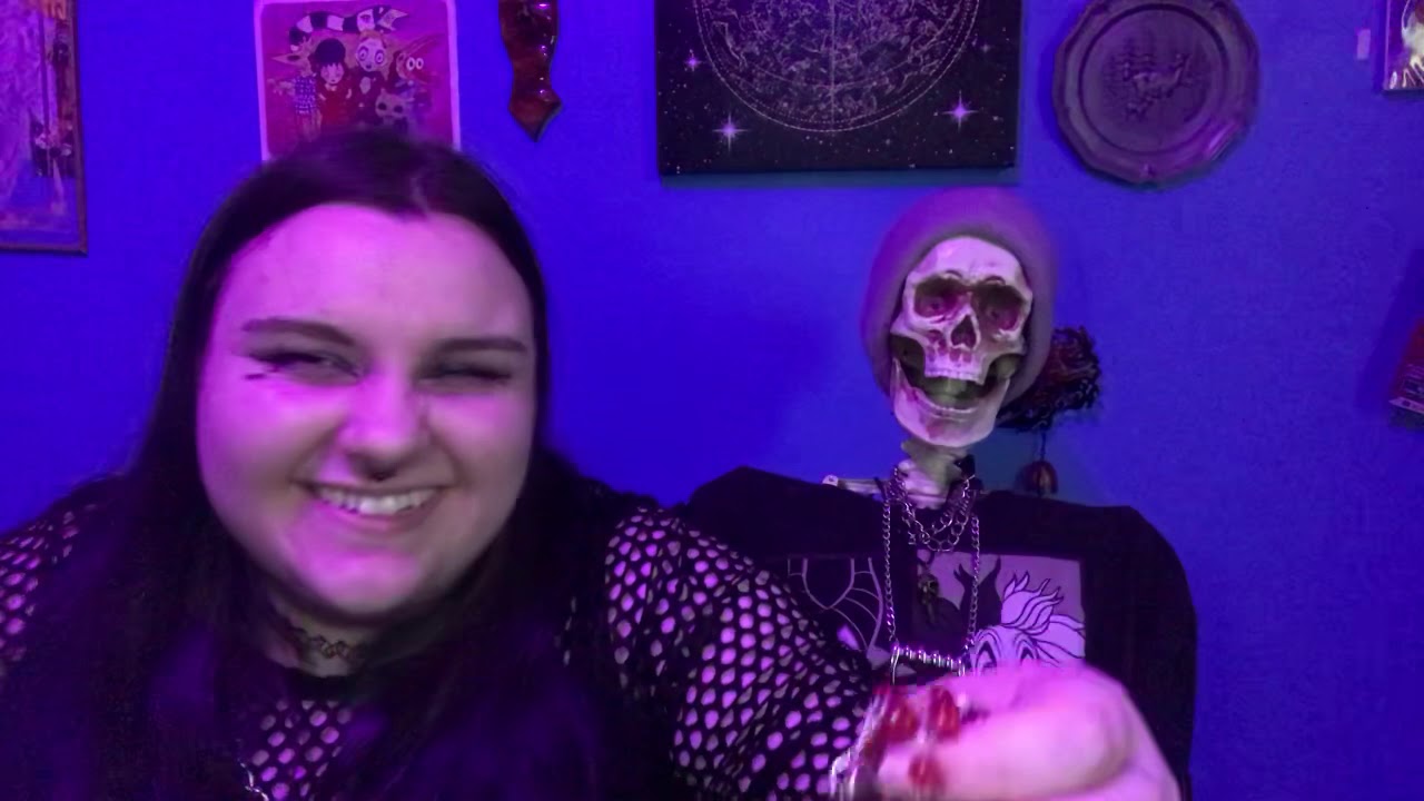 ASMR with my E-boy boyfriend / couple goals / 🦹🏻‍♀️🖤💀 p1 - YouTube