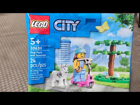 Lego City 30639 Dog Park and Scooter - YouTube