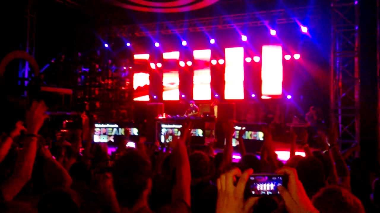 Modestep (DJ set) @ Creamfields 2013 - YouTube