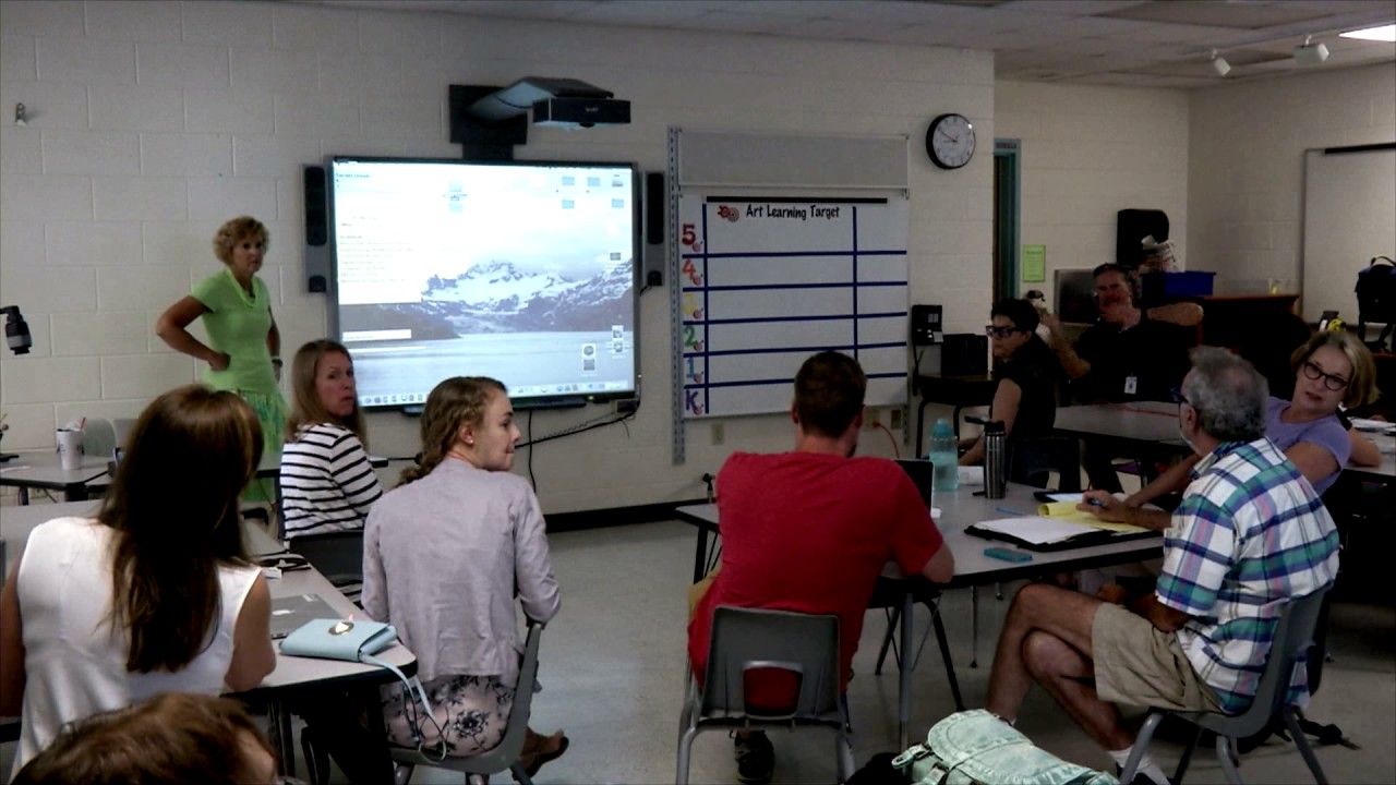 Inside the PCS Classroom-Smart Board Training-June 2017 part one - YouTube