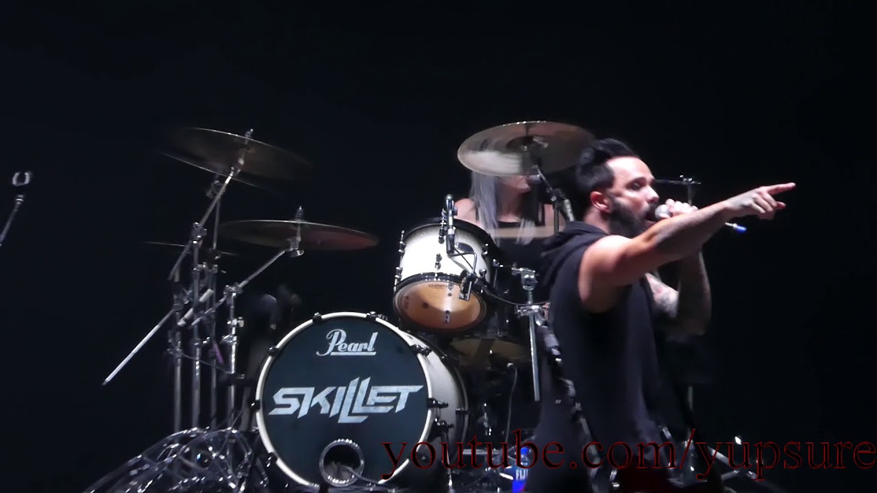 Skillet - Feel Invincible - Live HD (Rock Allegiance 2018) - YouTube