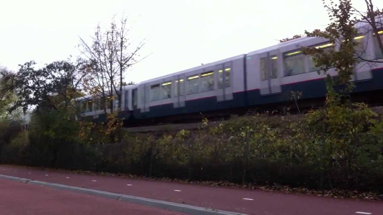 RET Metro MG2/1 Nabij Achterdijk Lijn D Richting Rotterdam Centraal ...