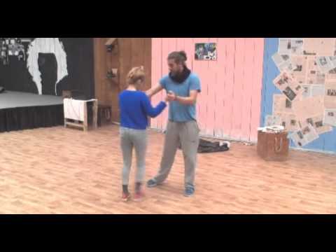 Ütopya 16 Mart Harun Bukete Dans Etmeyi Öğretiyor