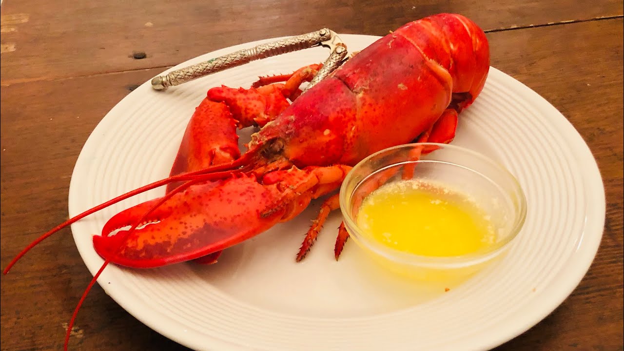 How to cook and eat Maine Lobster - YouTube