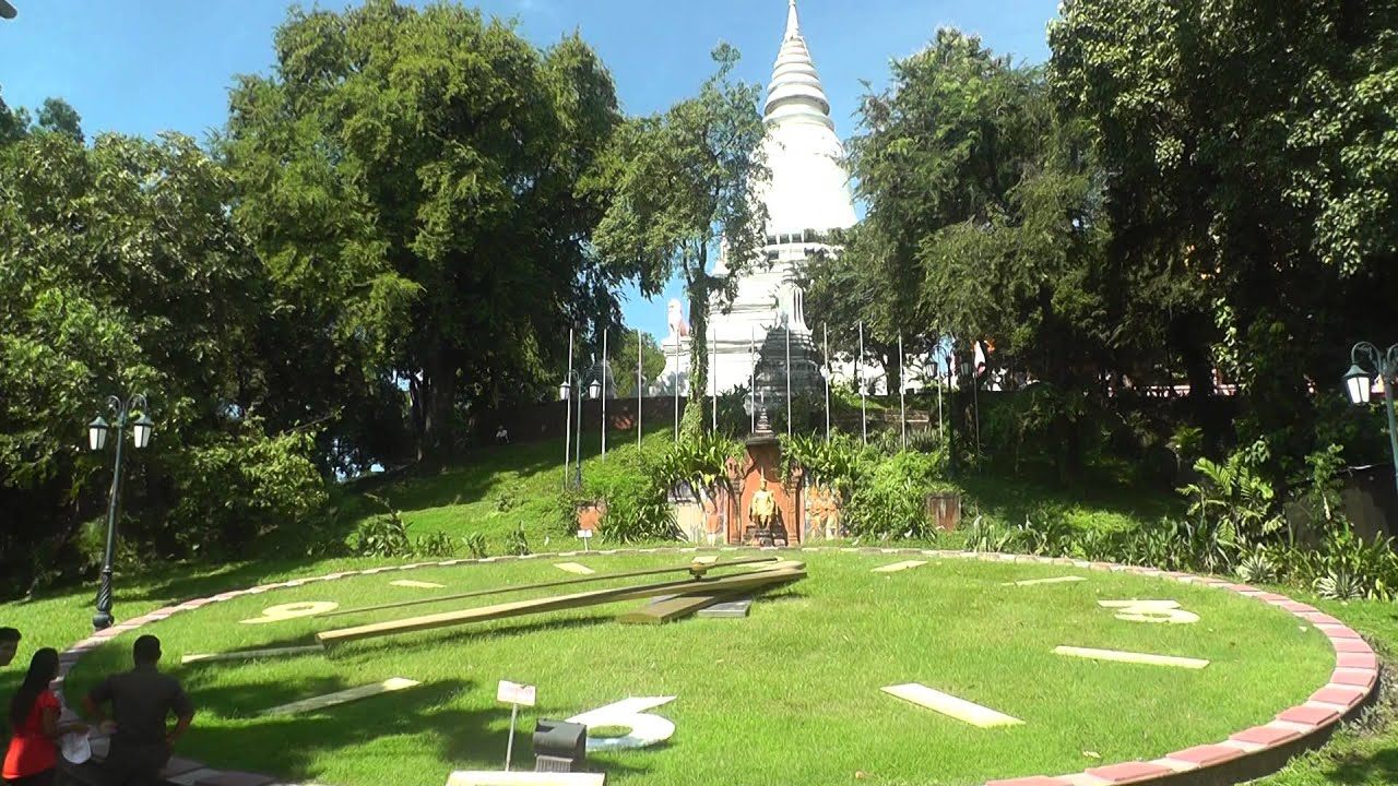 Clock circle, Wat Phnom, Phnom Penh, Cambodia - YouTube