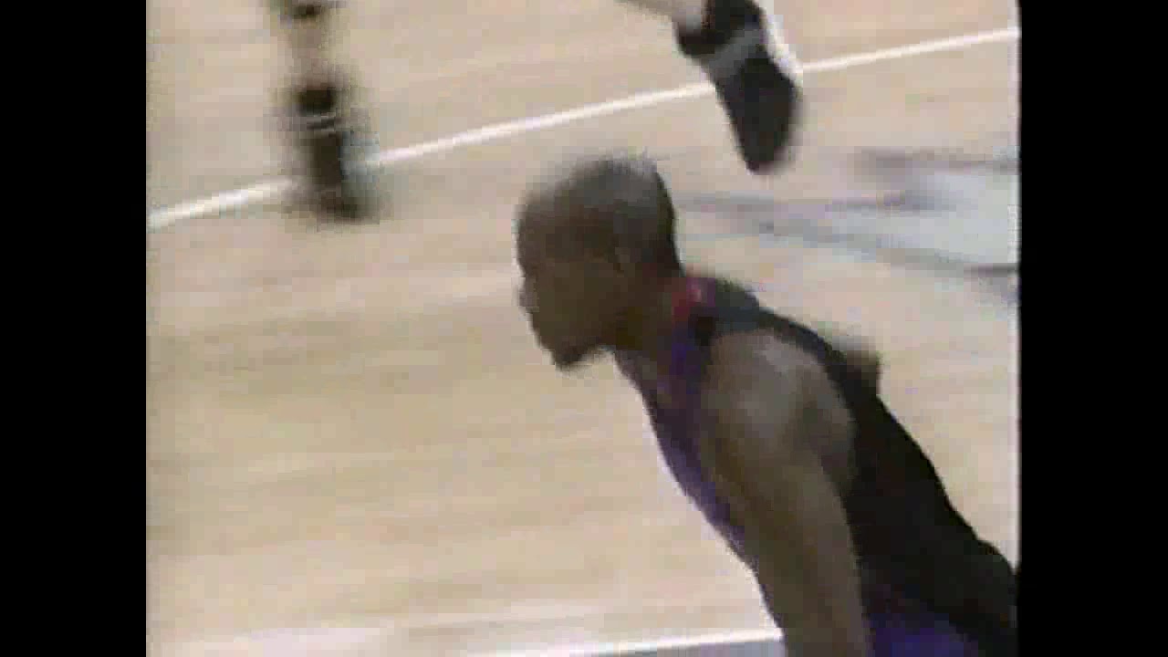 Keon Clark dunks on Scot Pollard - YouTube