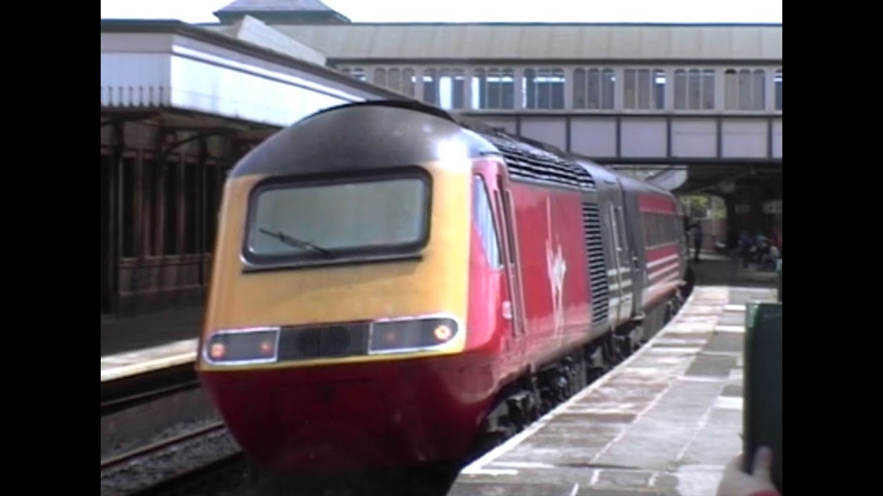 #1: Virgin Class 43122 & 43102 pass Colwyn Bay (2003) - YouTube