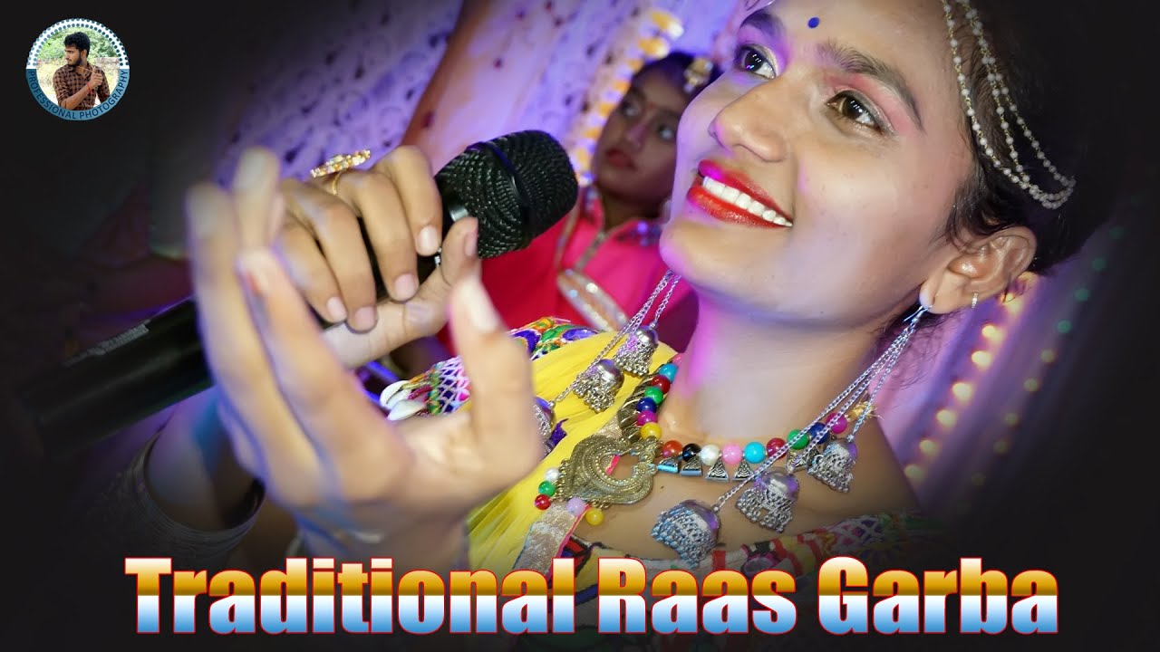 Lili Lemdi re~नीली नीमडी || Gujarati Garba Song || Traditional Garba ...