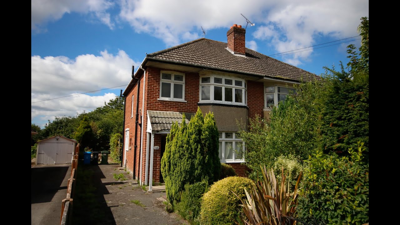 House Tour UK | Project house with fantastic potential to modernise ...