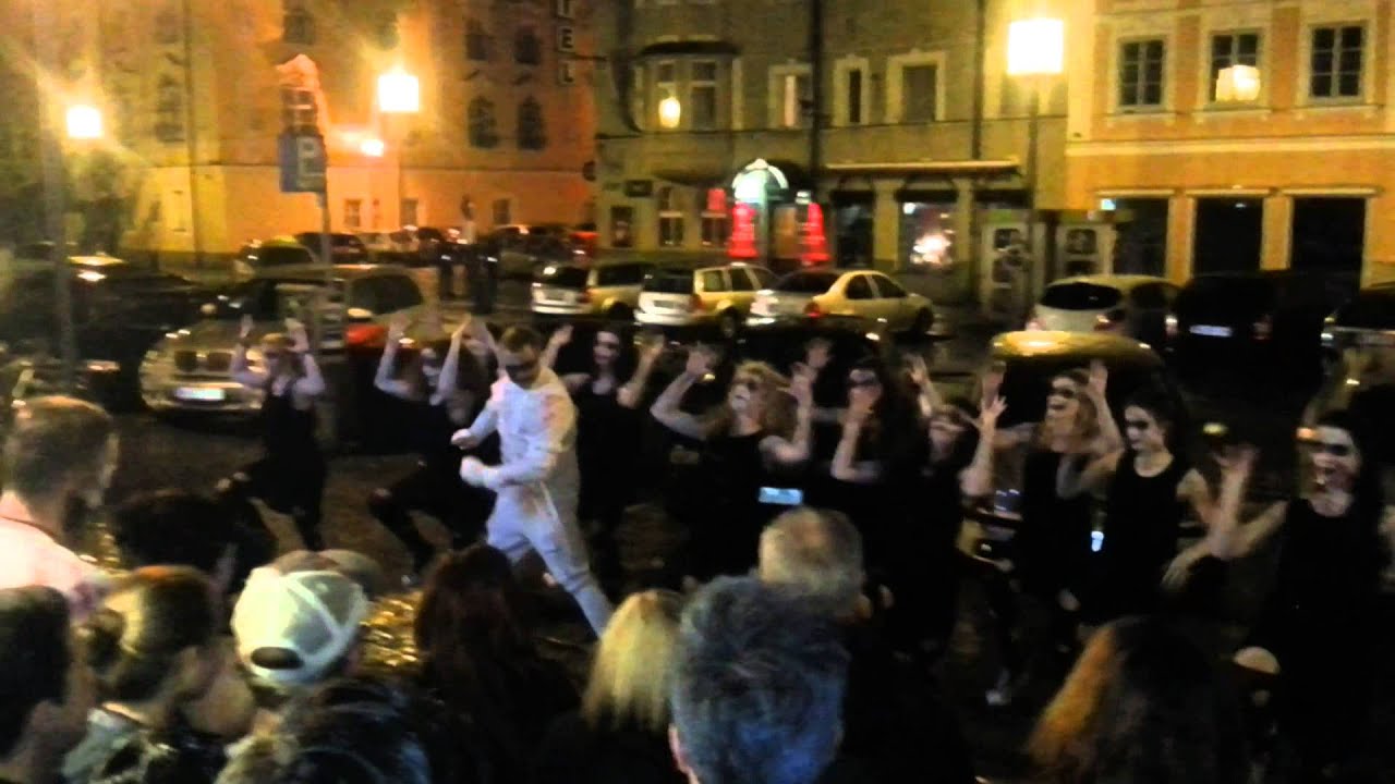 Horror Night Flash Mob - YouTube