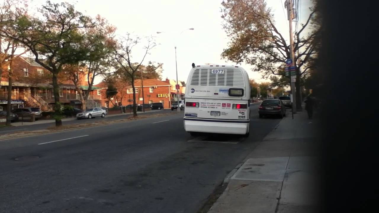 Take Off: MTA NYCT NovaBus RTS-06 #4977 on the B82 LTD - YouTube