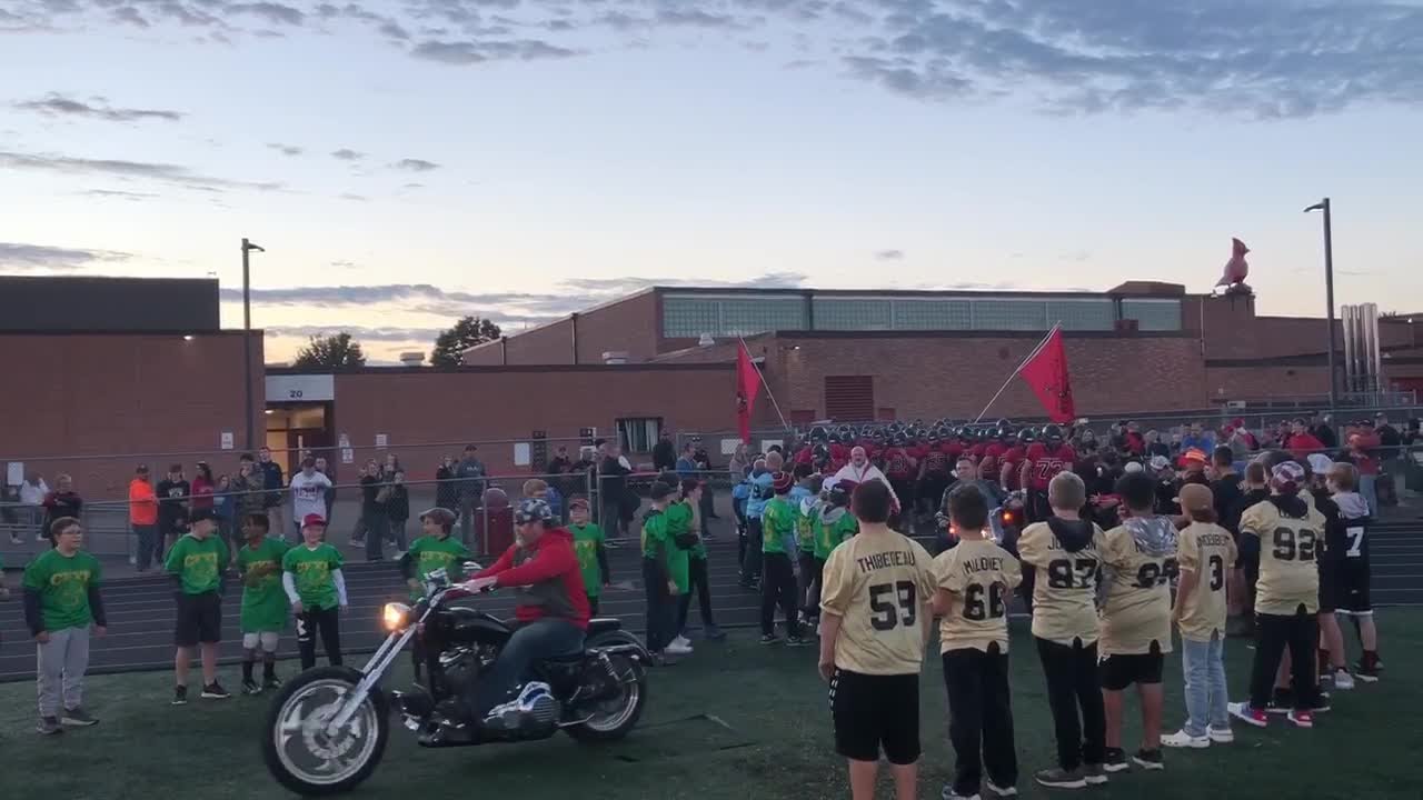 Video Highlights: Chi-Hi football 20, River Falls 14 (OT) 9-30-22 - YouTube