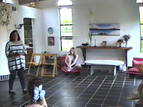 charna halpern musical improv class fairfield iowa - YouTube