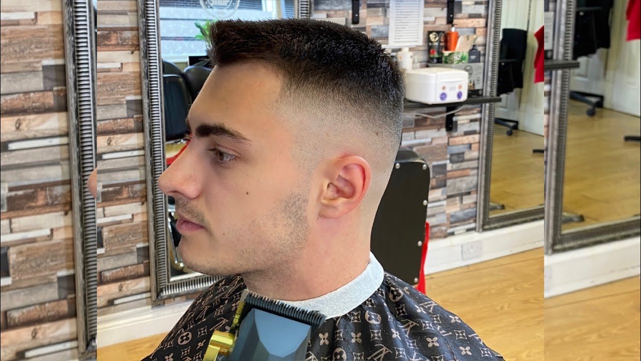 Skin fade haircut training / how to do skinfade - YouTube