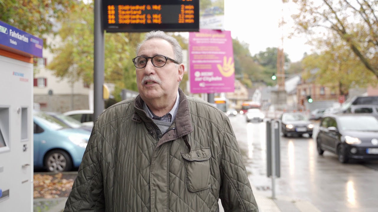 Manfred Kinzer – CityBahn Wiesbaden - YouTube