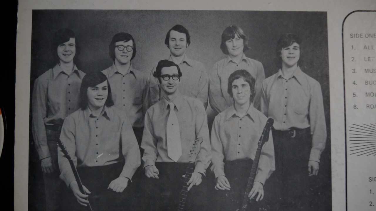 The Stringbusters ‎– All Around The Circle (1974) - Newfoundland - YouTube