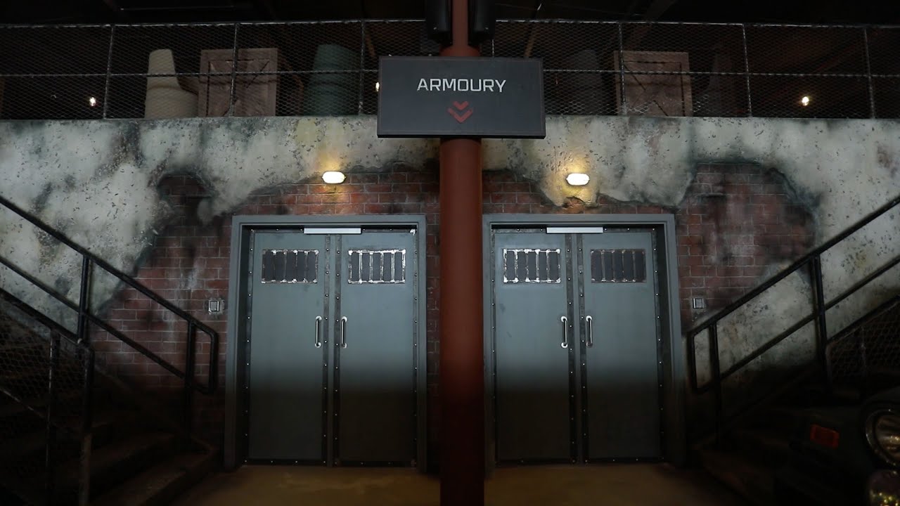 Prepare for battle at this immersive new combat experience - YouTube